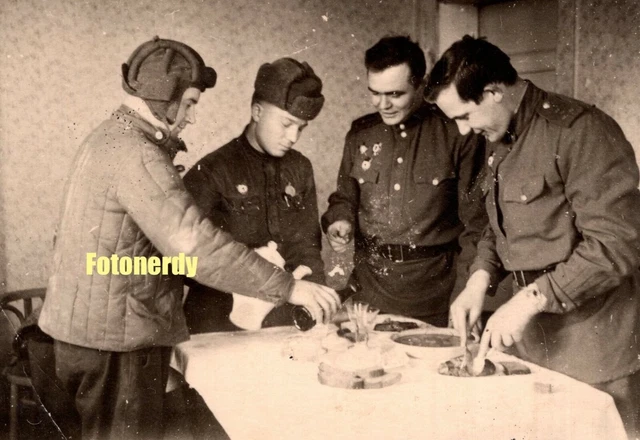WWII ERA SOVIET Russian Photo RKKA Tank Forces Soldier Helmet Table w ...