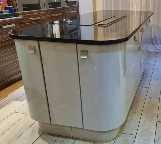 LARGE KITCHEN ISLAND breakfast bar with induction hob £0.99 - PicClick UK