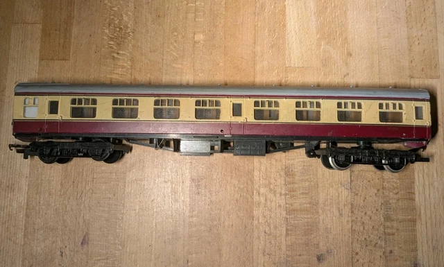 MAINLINE BR MK1 Crimson And Cream Coach W24720 £5.00 - PicClick UK
