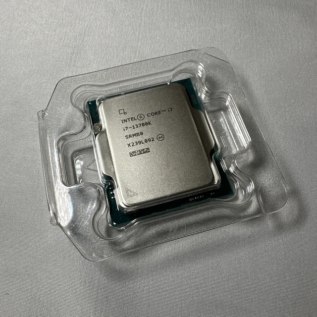 INTEL CORE I7-13700K Desktop Processor (16-Cores/24 Threads/LGA 1700 ...