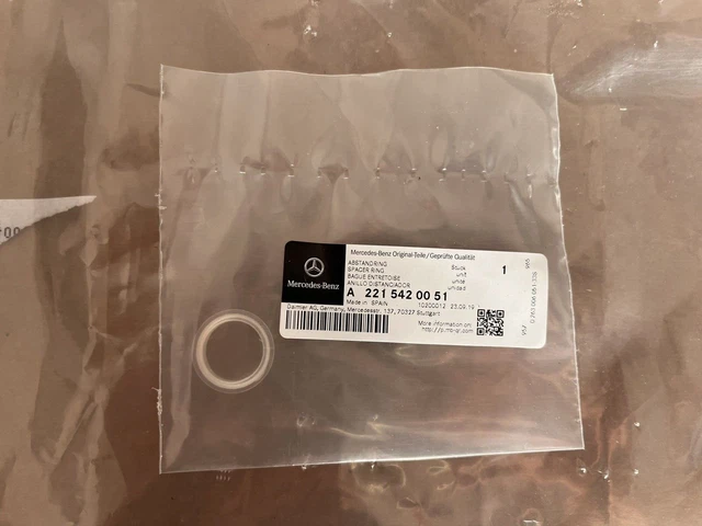 GENUINE MERCEDES-BENZ W212 Parking Sensor Rubber Ring A2215420051 £9.95 ...