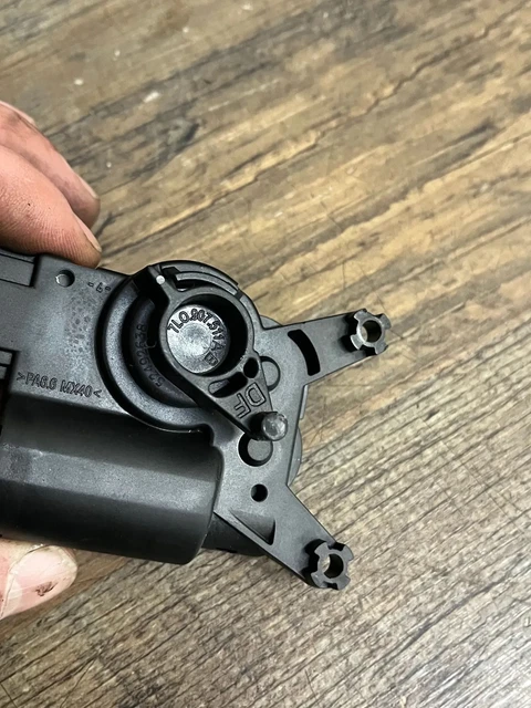 VW T5 STELLMOTOR für Defrosterklappe Defroster Heizung Umluft ...