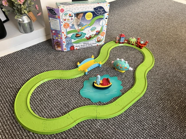 CBEEBIES IN THE Night Garden Deluxe Ninky Nonk & Pinky Ponk Vehicle ...