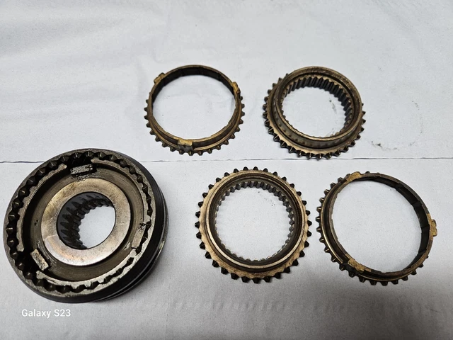 LAND ROVER SERIES Fairey Overdrive Inner Outer Synchro Hub & Cones ...