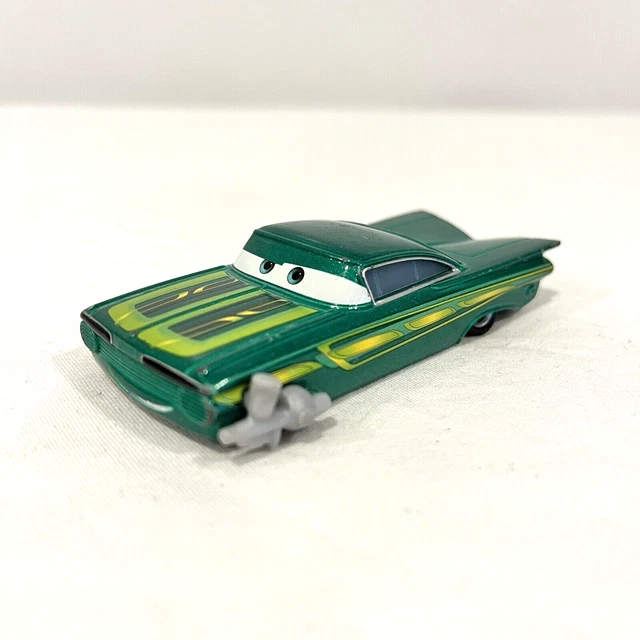 DISNEY PIXAR CARS Paint Job Ramone W/ Spray Gun Die-Cast Radiator ...