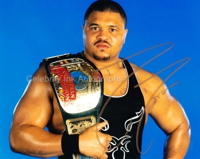 D'LO BROWN AKA Accie Connor - WWE/TNA Wrestler GENUINE SIGNED AUTOGRAPH ...