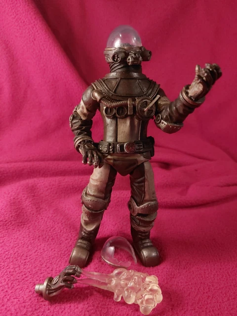 JOHANN KRAUSS HELLBOY 2 II the golden army figurine articulée mezco EUR ...