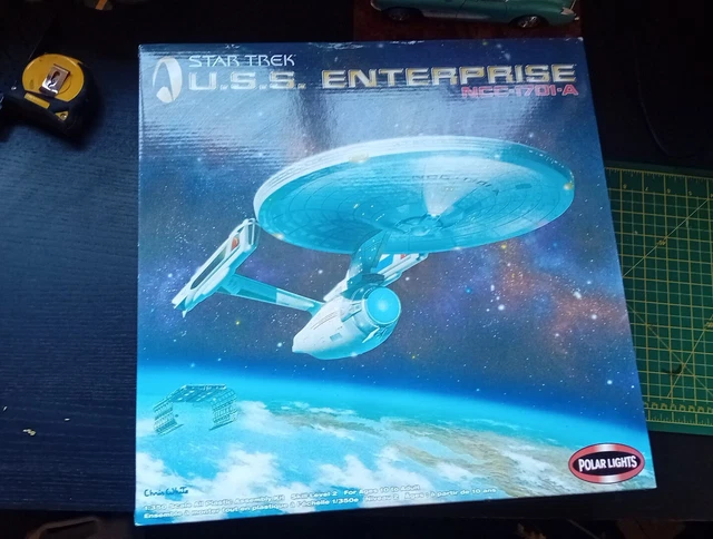 STAR TREK USS Enterprise NCC-1701 Refit 1/350 Scale Model Kit Polar ...