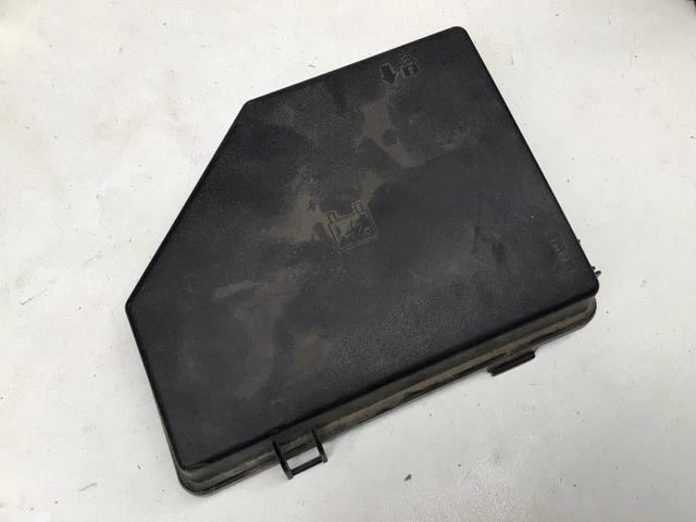 VE COMMODORE OMEGA SSV SV6 SS Calais engine bay fuse box cover lid ...