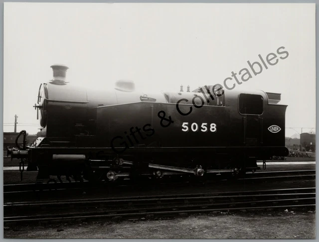 LNER STEAM TRAIN Locomotive No 5058 London North Eastern Railway ...