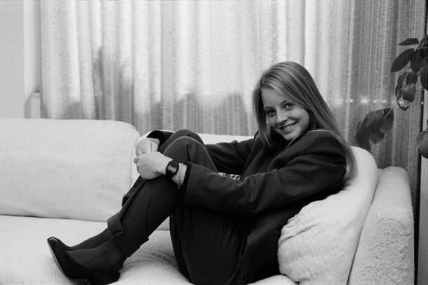 AMERICAN ACTRESS JODIE Foster at her publicist's office, in Los An 1980 ...