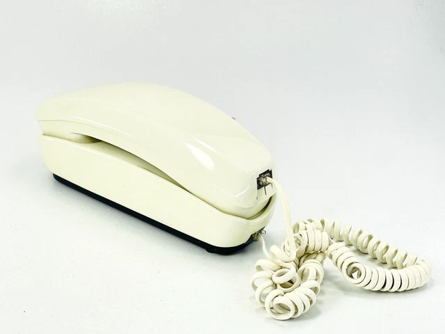 VINTAGE RADIO SHACK Touchtone Desk Phone Telephone Digital Ring White £ ...