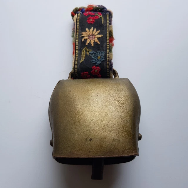 ANTIQUE ALPINE BRONZE cow bell embroidery sash 10cm Edelweiss flower ...