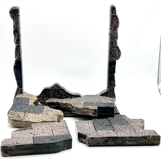 MARVEL LEGENDS GREY Hulk 2005 Wall Diorama Breakaway Display Base ...