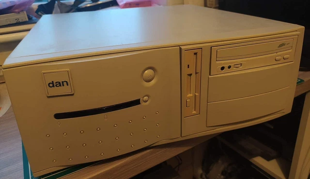 VINTAGE DOS WINDOWS 98 1990s Retro Gaming Beige ISA Desktop PC £179.00 ...