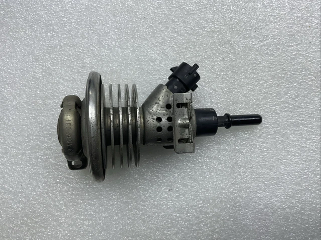 ORIGINAL MERCEDES BENZ W447 W906 AdBlue Einspritzdüse A0004901013 EUR ...