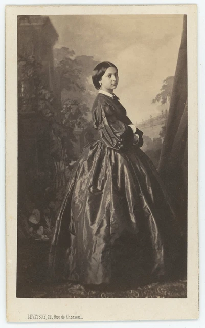 CDV CIRCA 1860. Femme, noblesse parisienne à identifier par Levitsky à ...