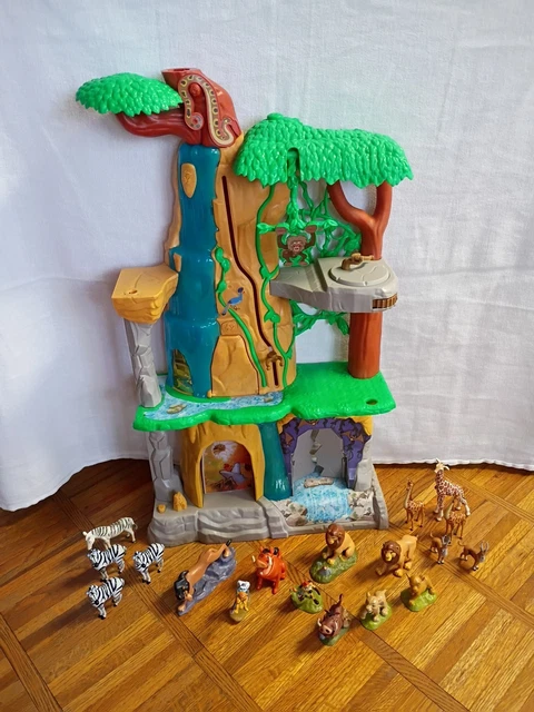 DISNEY JUNIOR THE Lion Guard Training Lair Playset with 18 Figures 2016 ...