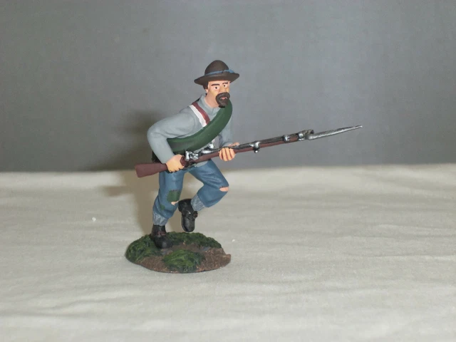 BRITAINS 31004 CONFEDERATE Infantry Charging With Rifle Metal Toy ...