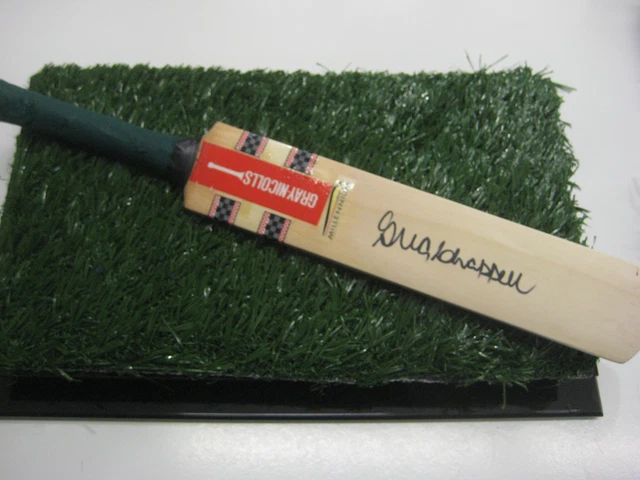GREG CHAPPELL (FORMER Australian Test Captain) signed Gray Nicolls Mini ...