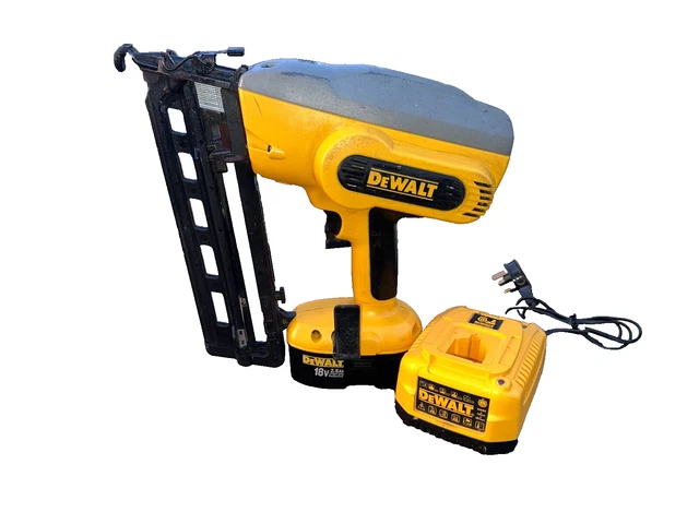 DEWALT 18V SECOND Fix Nail Gun DC618 Finish Nailer + BATTERY + CHARGER ...