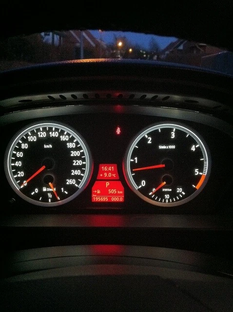 TACHOUMBAU BMW E60 E61 E63 E64 Tacho Umbau LED Optik Blau Weiß Rot Grün ...