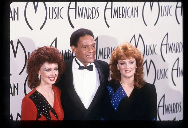1985 PRESENTERS NAOMI Judd 3 Ama Music Awards Photo EUR 6,60 - PicClick FR