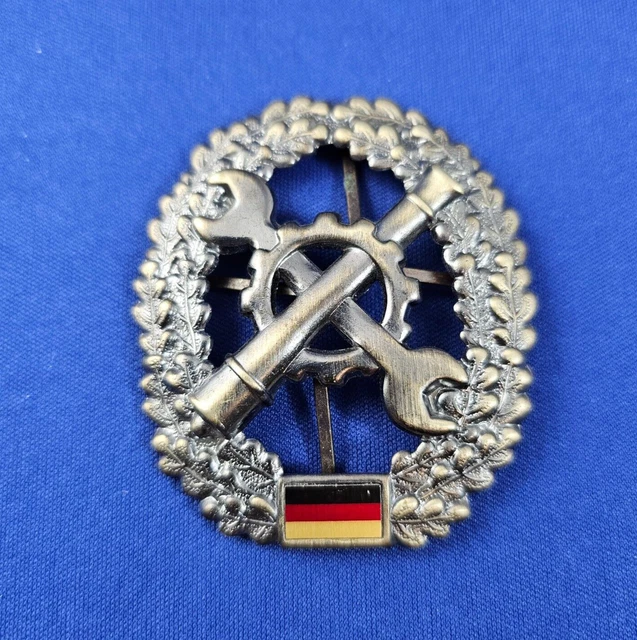 VINTAGE GERMAN BUNDESWEHR Federal Republic Army Mechanical Engineer Cap ...