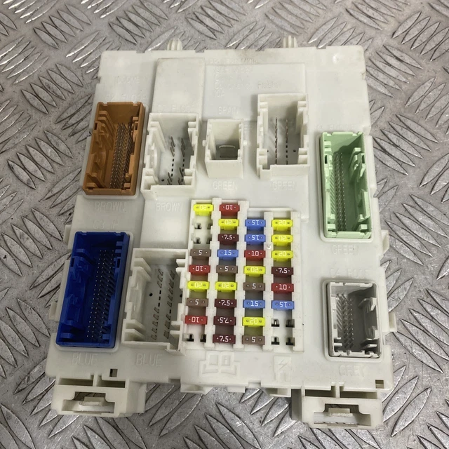 FORD FOCUS MK 3 2011-2018 BCM Body Control Module Fuse Board Box ...