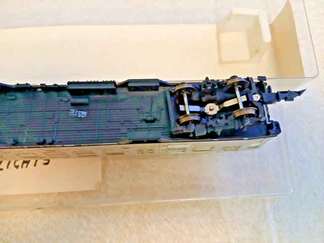 FLEISCHMANN HO GAUGE 5120 DB Silverfish 2nd Class Coach - Boxed £19.95 ...