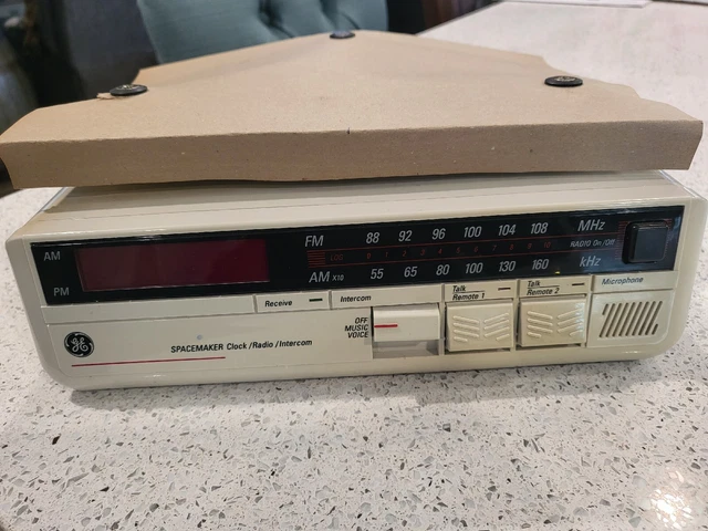 VINTAGE GE SPACEMAKER Clock Radio Under Counter AM Fm General Electric ...