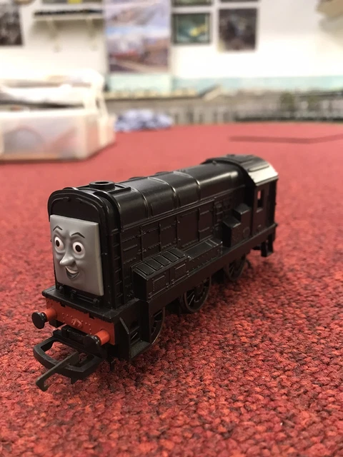 HORNBY THOMAS THE Tank Engine Devious Diesel Locomotive £50.00 ...