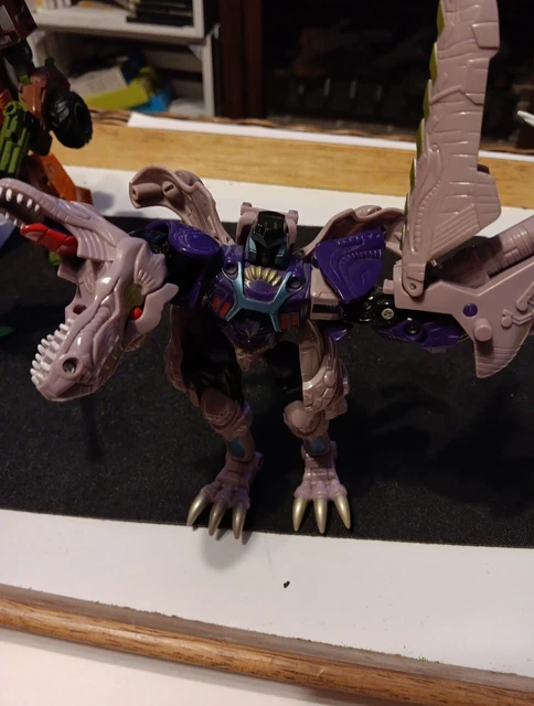 FIGURINE ARTICULÉE HASBRO Transformers WFC Kingdom Megatron Beast 7,5 ...