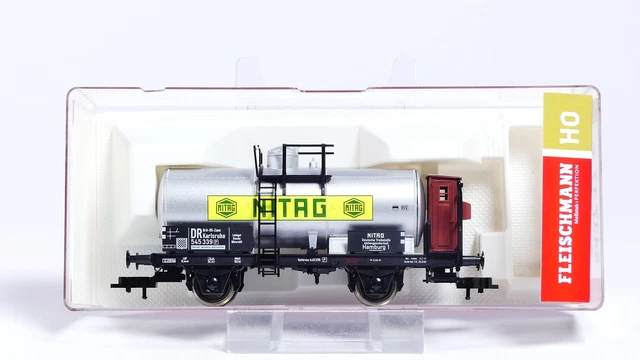 H0 DC FLEISCHMANN 5437 17 Kesselwagen "NITAG" der DRG in OVP #1E1189 ...