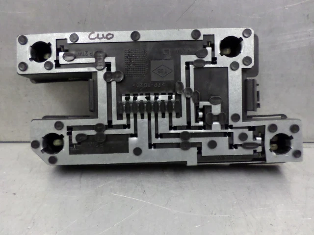 RENAULT CLIO MK1 Passenger Rear Light Bulb Holder NSR 1996-1998 Reg 8 ...