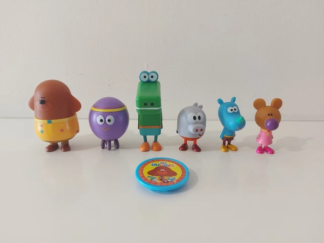HEY DUGGEE FIGURES CBeebies Characters Cake Toppers x 6 with Badge £9. ...