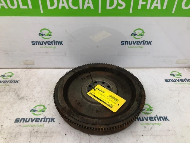 VOLANT MOTEUR RENAULT Trafic New (FL) 2012 8200803408 / 8200823873 EUR ...