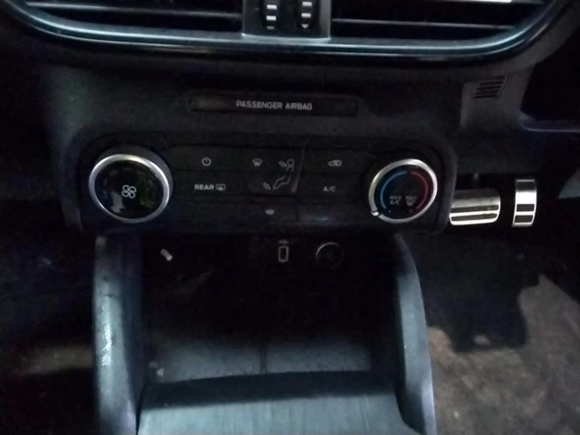 HEATING SWITCHES FORD FOCUS MK4 2018 On ST-LINE 5 DR HATCH Heater ...