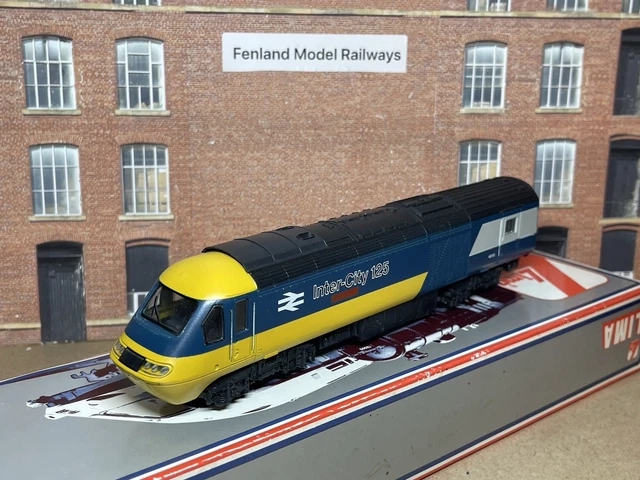 LIMA OO GAUGE Model Railway Blue And Yellow HST Intercity 125 Power Car ...