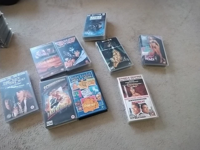 VHS VIDEO COLLECTION, 9 Tapes, All Play, Incl. Star Wars, Manga ...