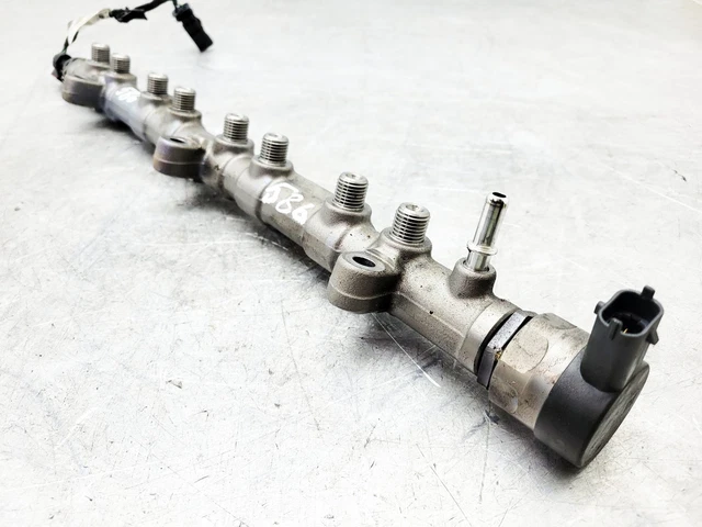 LAND ROVER DEFENDER L663 Fuel Injector Rail 3.0 Diesel K6D3-9D280-Aa ...