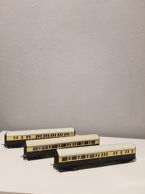 HORNBY 3 X Gwr Carriages 1 First Class 2X Luggage £25.00 - PicClick UK