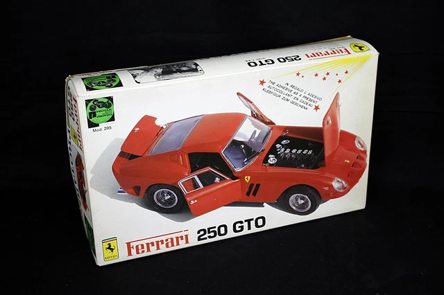 PROTAR FERRARI 250 GTO Model Kit 1:24 Scale Open Box Made in Italy EUR ...