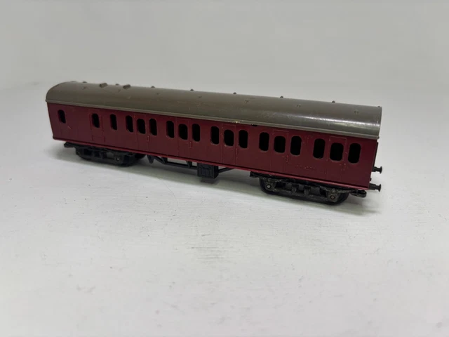 VINTAGE TRI-ANG TT-SCALE model railway Bogie Coach TT:120 £3.31 ...