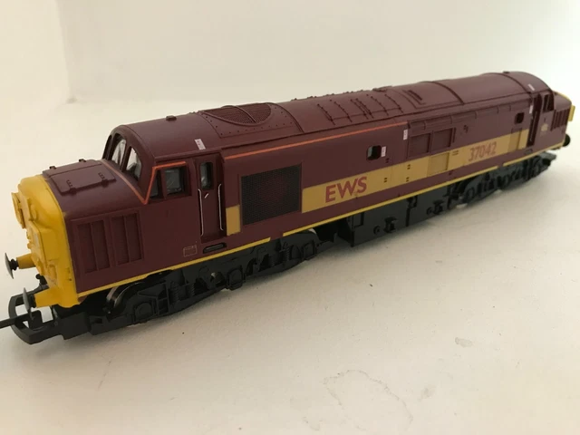 HORNBY OO GAUGE Ews Livery Class 37 Diesel 37042 Locomotive £39.99 ...