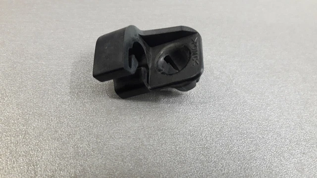 ORIGINAL VW T5/T6 Clips De Fixation Pour Le Cadre De Siège Arrière ...