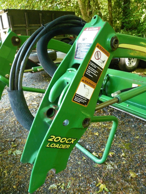 JOHN DEERE 200CX Quick Attach Front End Loader + Bucket + Mounting ...