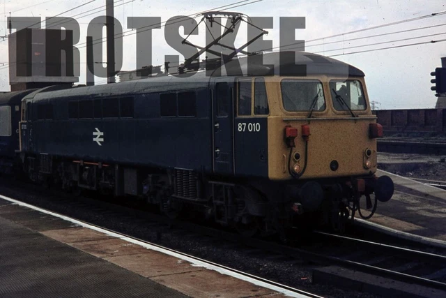 35MM SLIDE BR British Railways Electric Loco Class 87 87010 Wigan 1974 ...