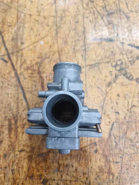 YAMAHA RD350 CARBURETOR LEFT housing body ypvs rz350 350 rd rz 31K LC2 ...