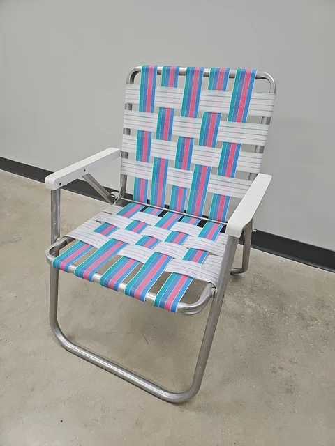 VINTAGE FOLDING CHAIR Beach Lawn Deck Pool Webbed Aluminum Tube White ...